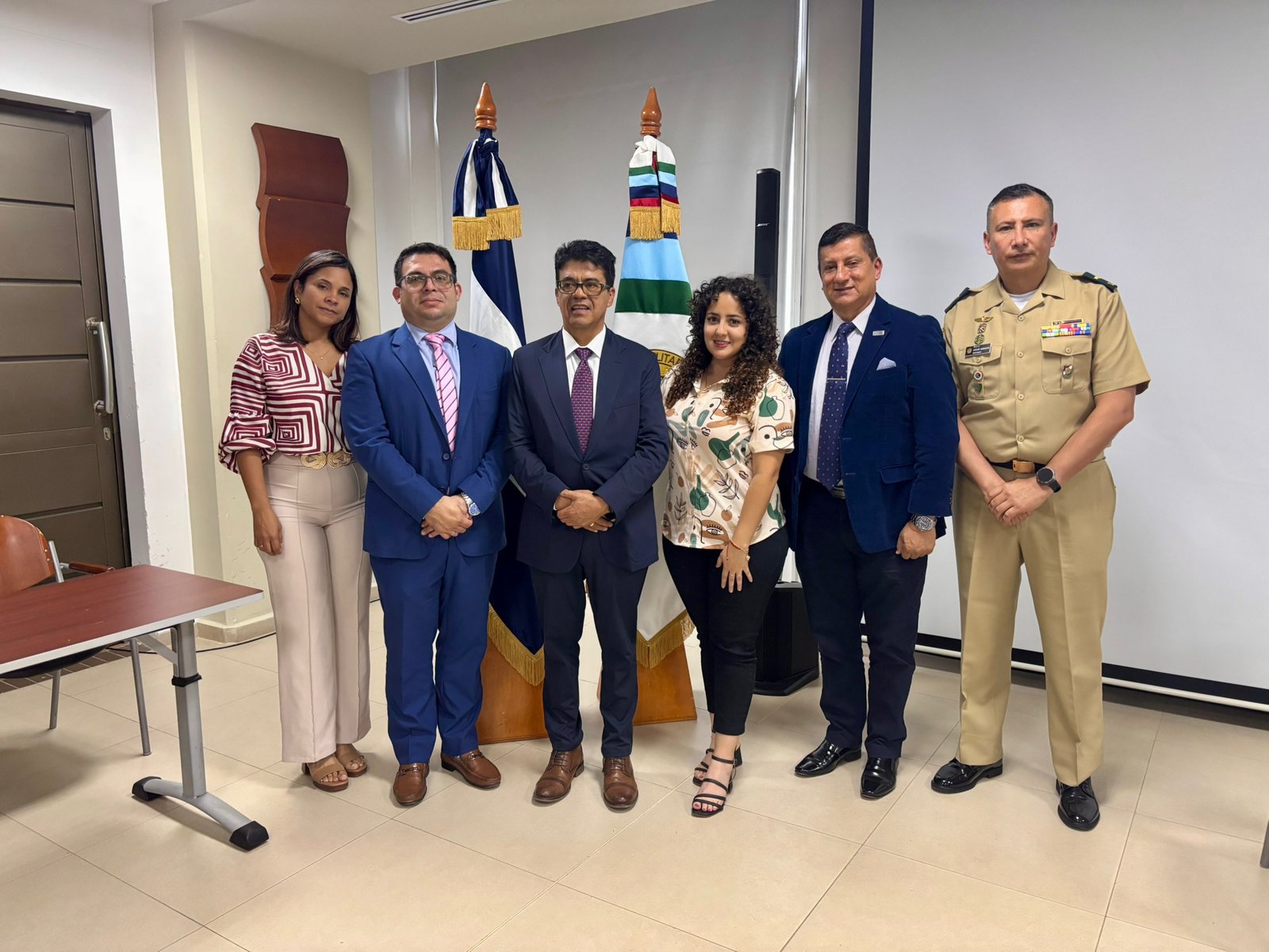 La Dirección Jurídica de la Corporación Defensoría Militar fortalece ...